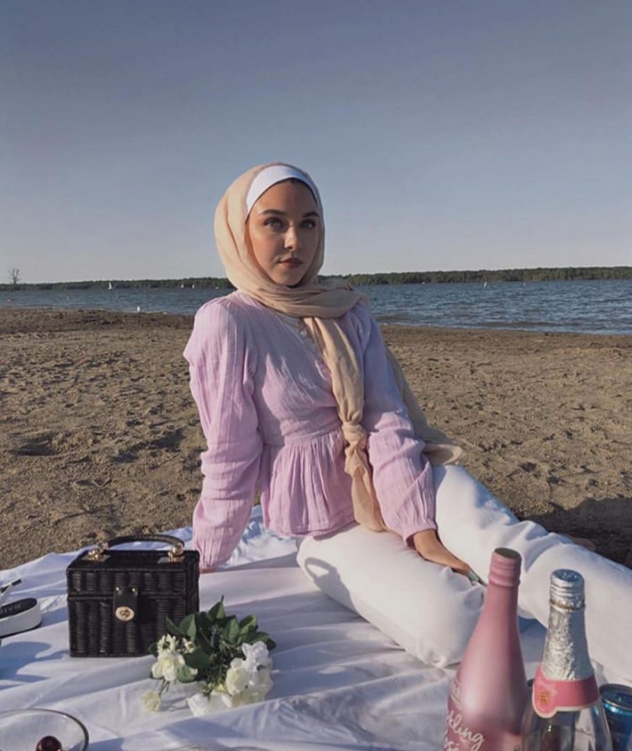 Trend Hijab Outfit For Picnic Style Ideas - Hijab-style.com